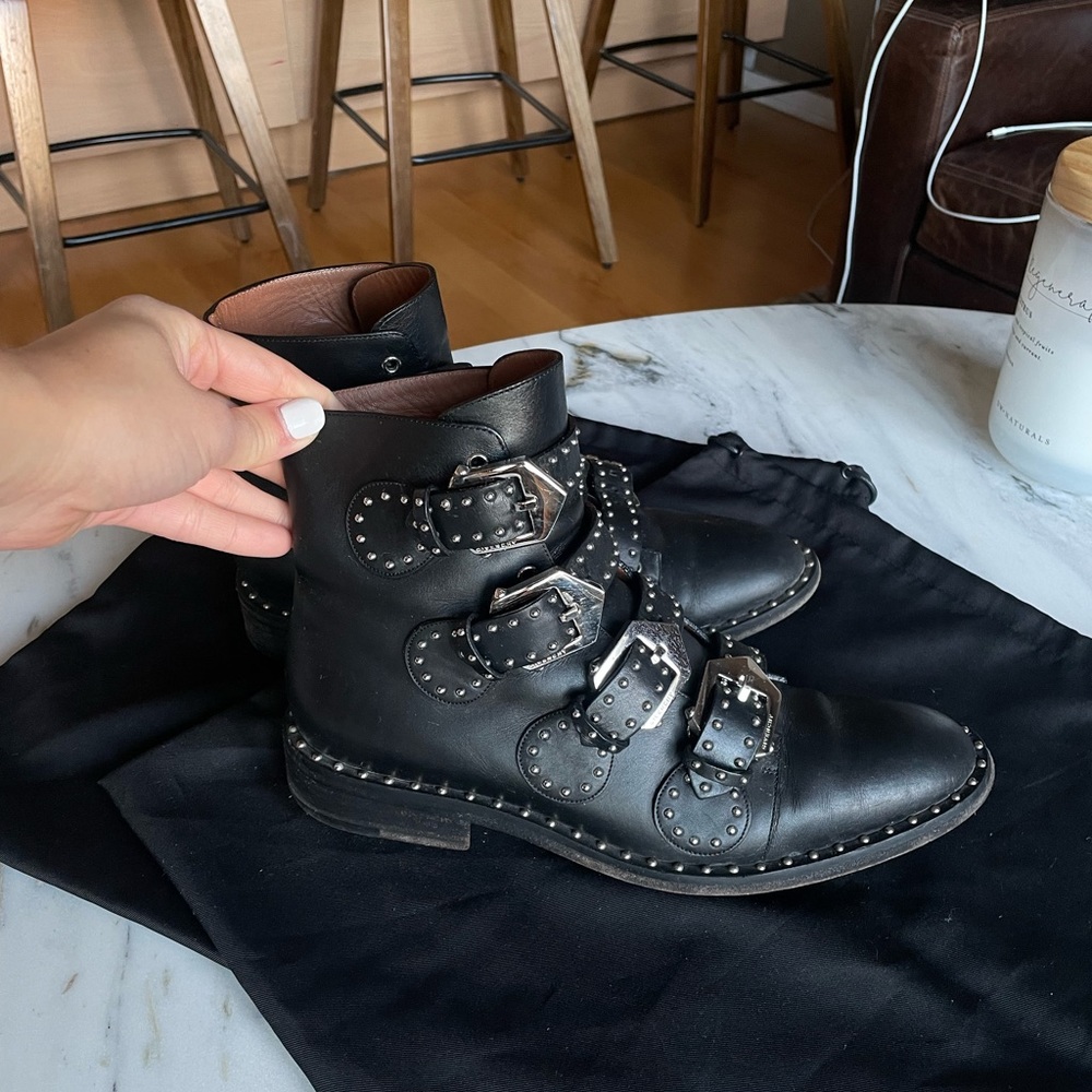 Givenchy Elegant Studded Leather Ankle Boots - Gem